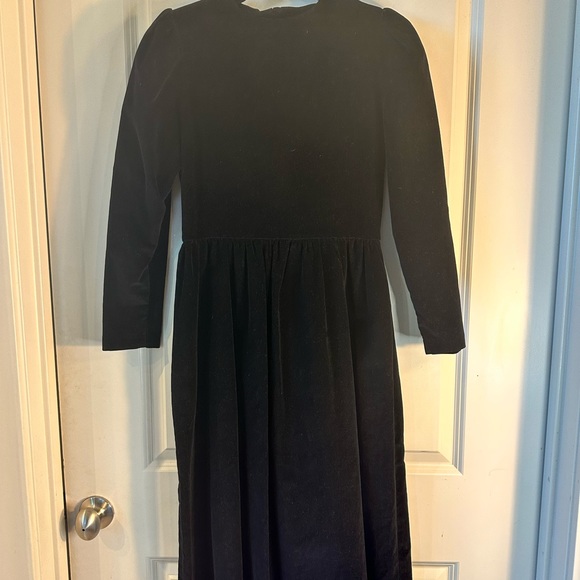 Meadowbank | Dresses | Vintage Meadowbank Prairiecore Black Velvet Puff ...